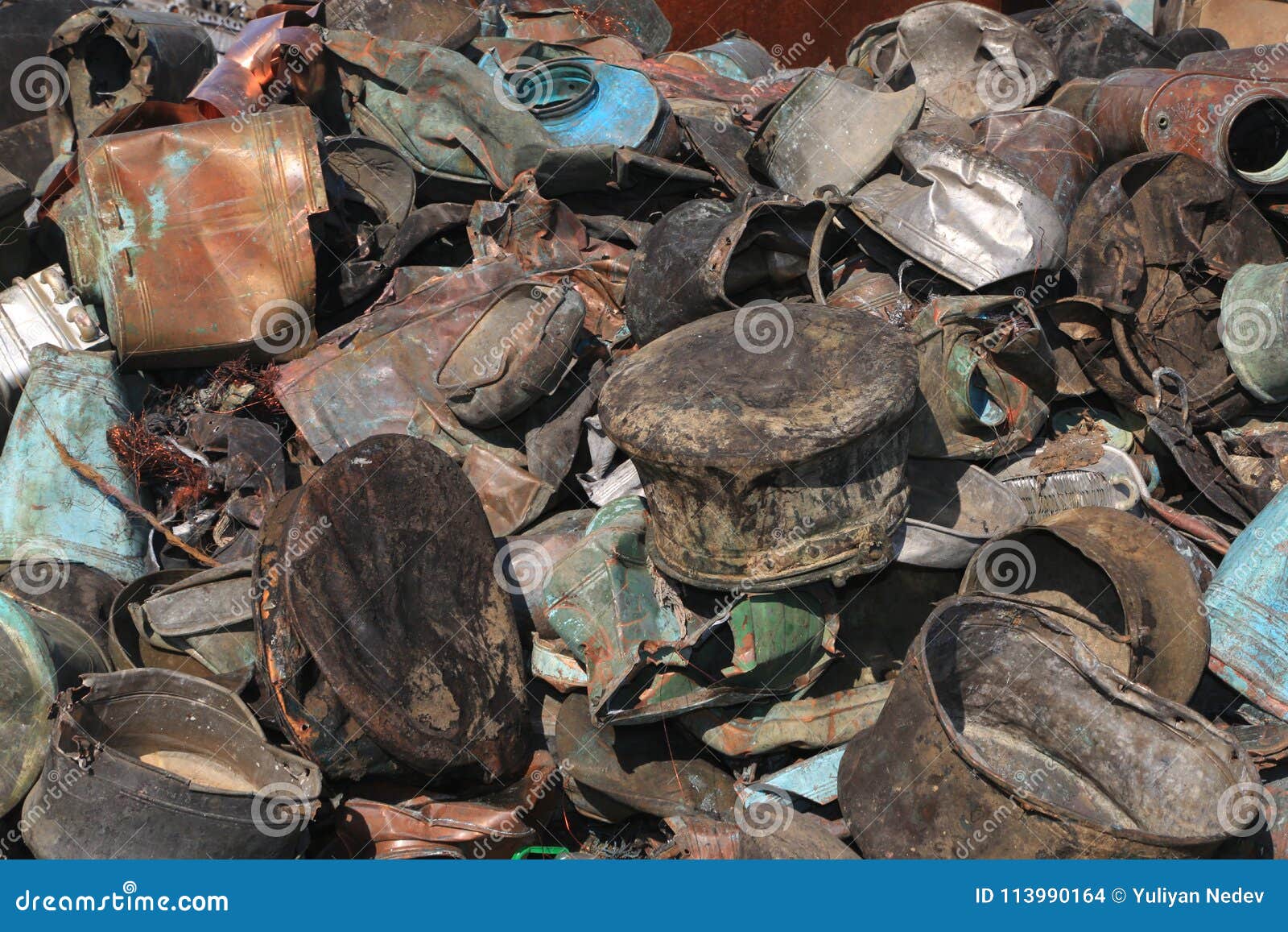 Lixo Do Metal Para a Sucata Foto de Stock - Imagem de textura, lixo ...