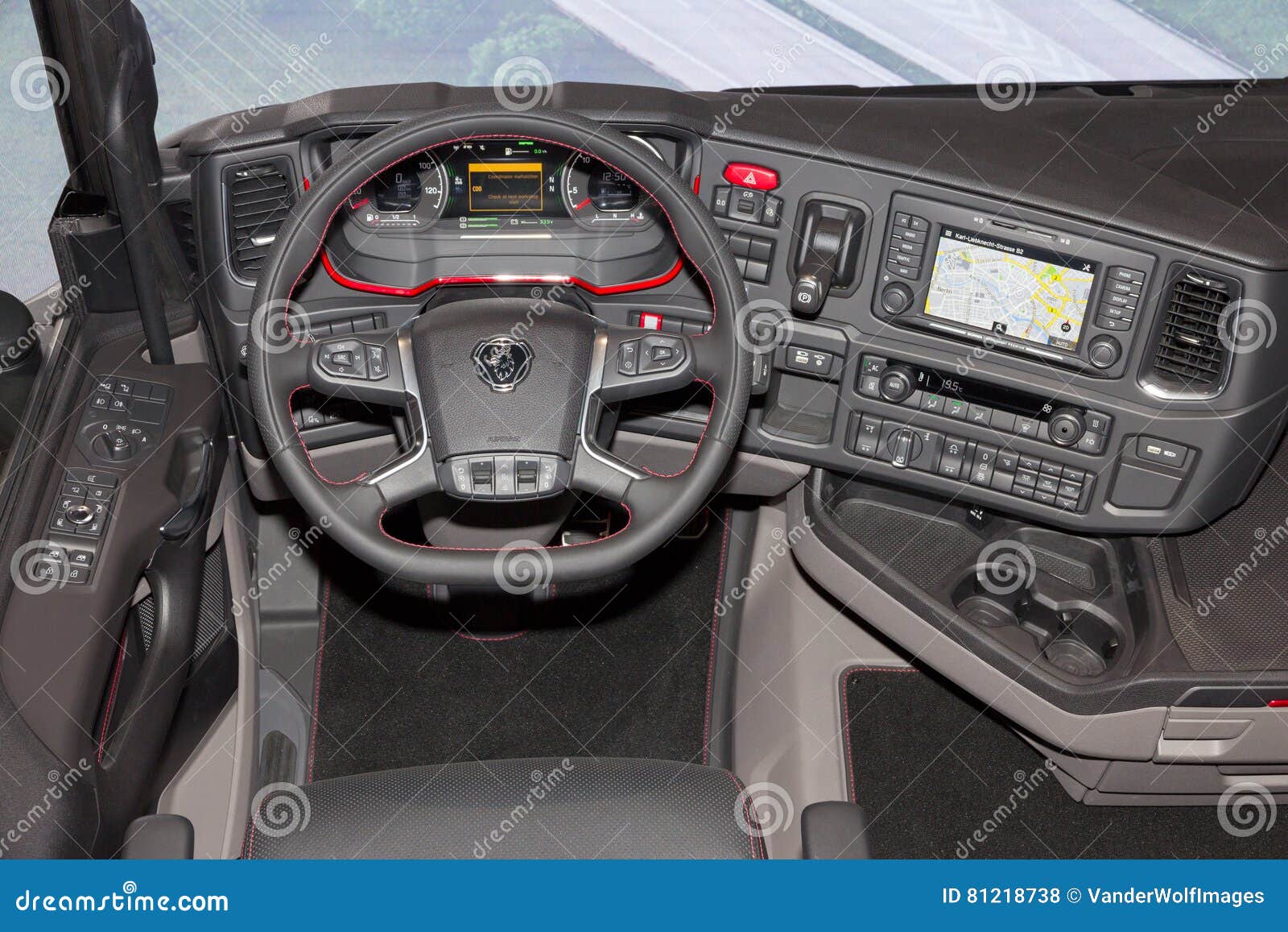 LKW-Kabinenansicht redaktionelles stockfoto. Bild von ansicht - 81218738