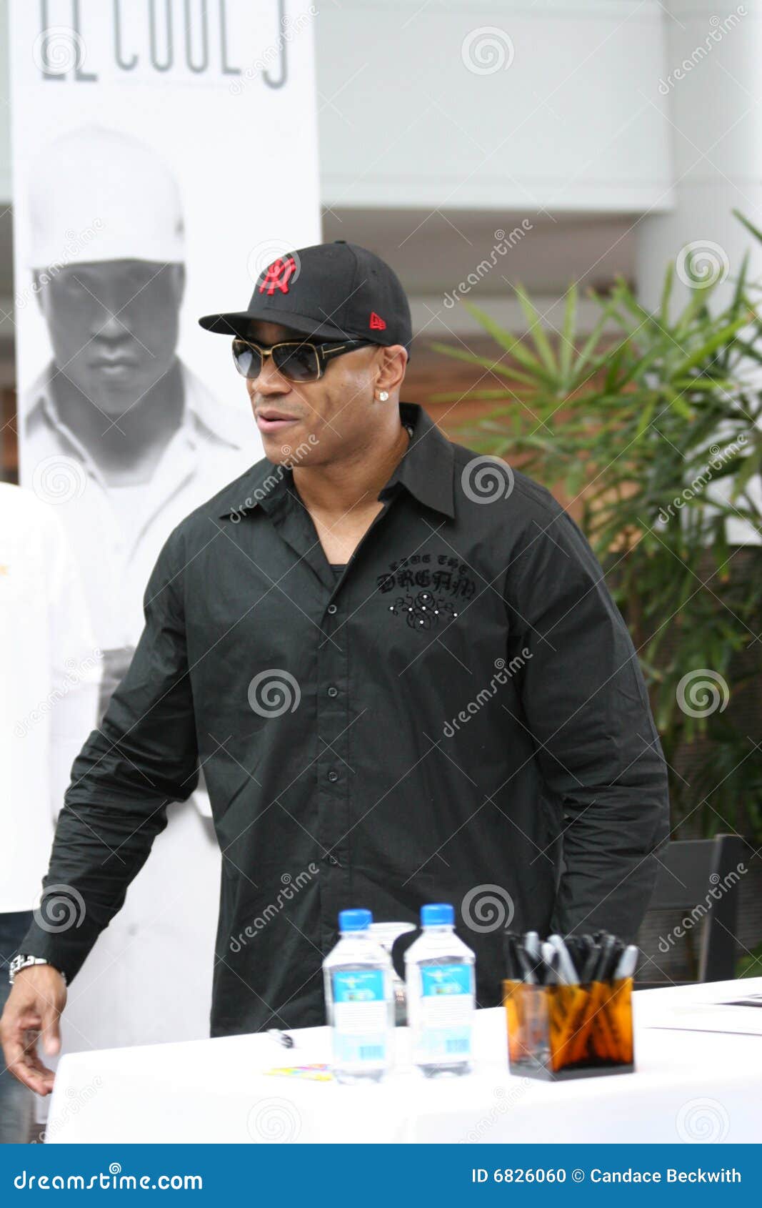 LL Cool J editorial image. Image of entertainment, style - 6826060