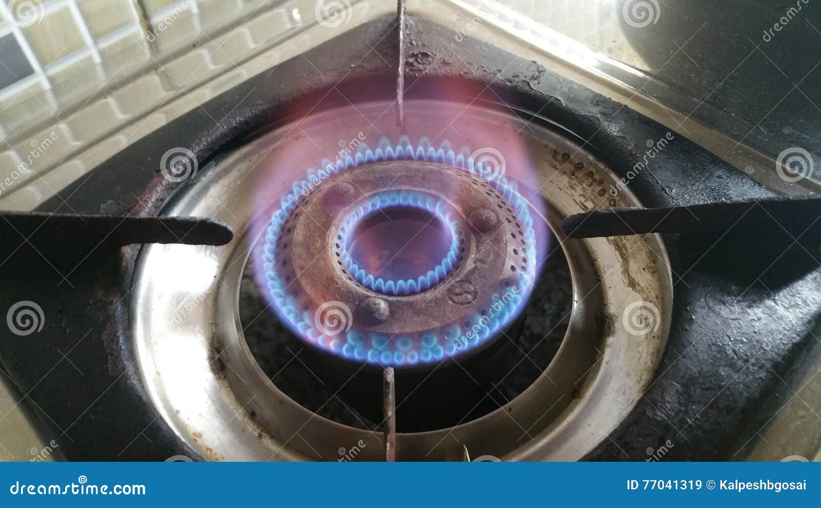 Llama del mechero de gas imagen de archivo. Imagen de llama - 77041319