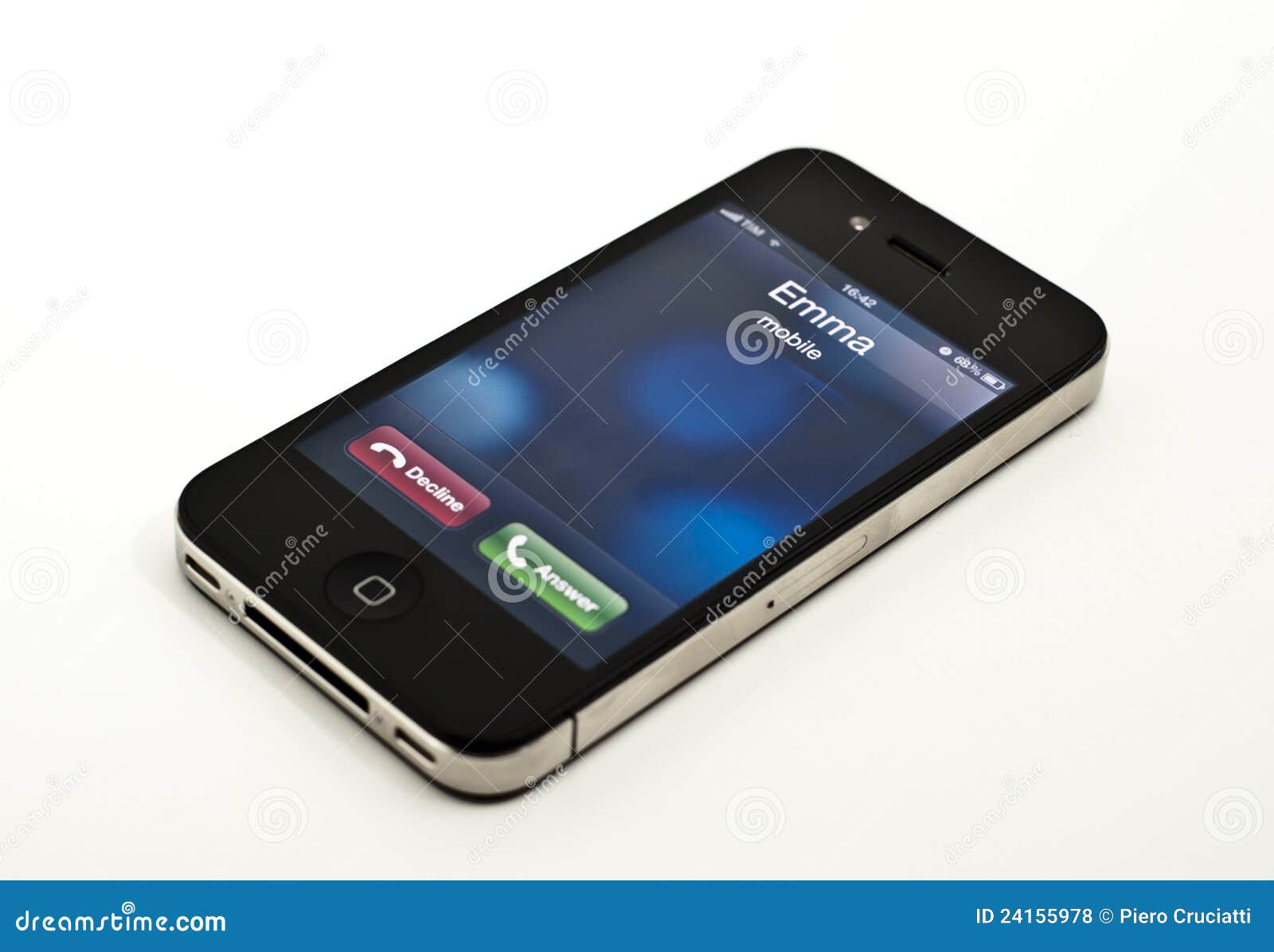 Llamada entrante en iPhone foto de archivo editorial. Imagen de ...