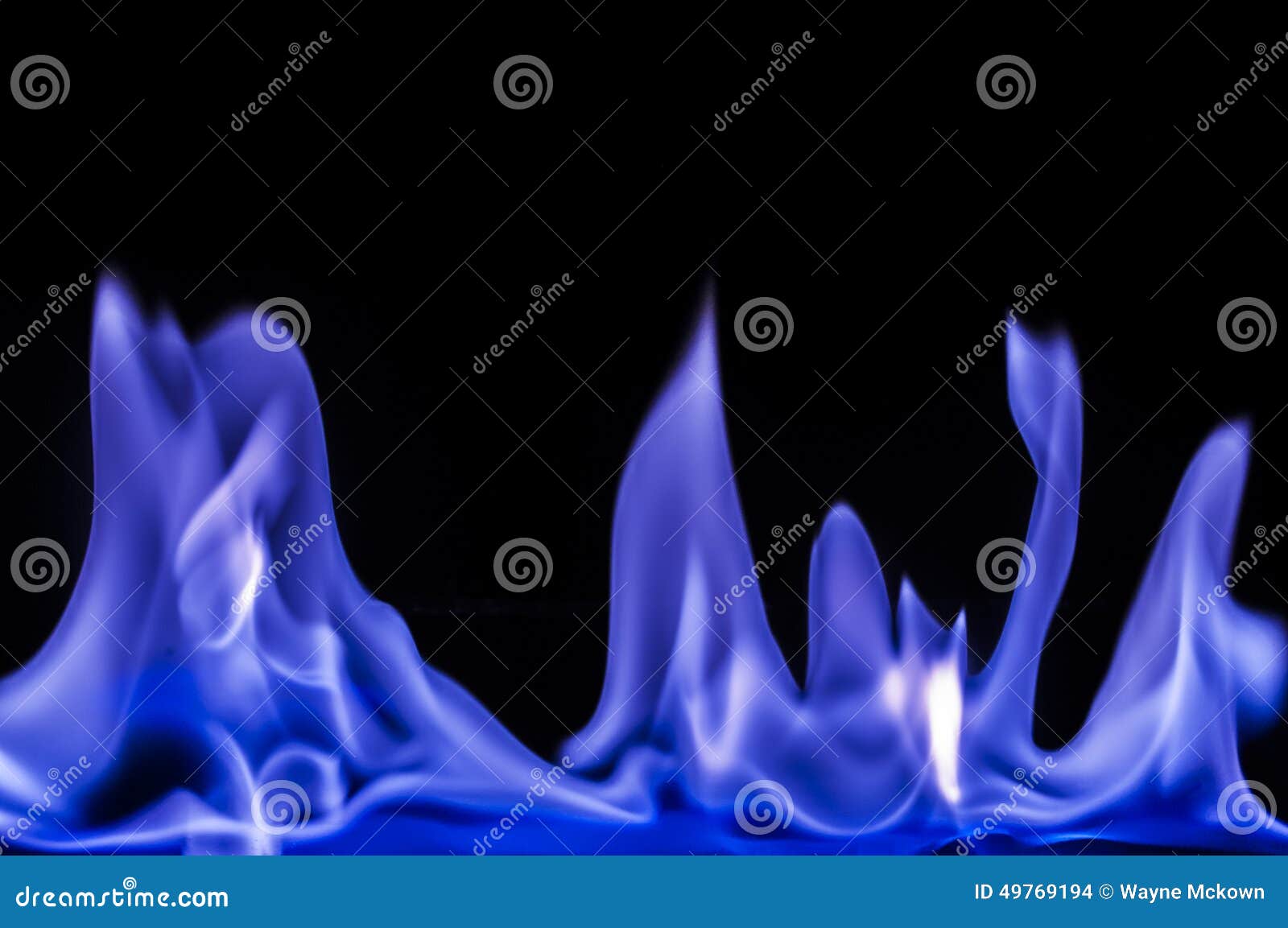 Llamas azules, fuego foto de archivo. Imagen de llamas - 49769194
