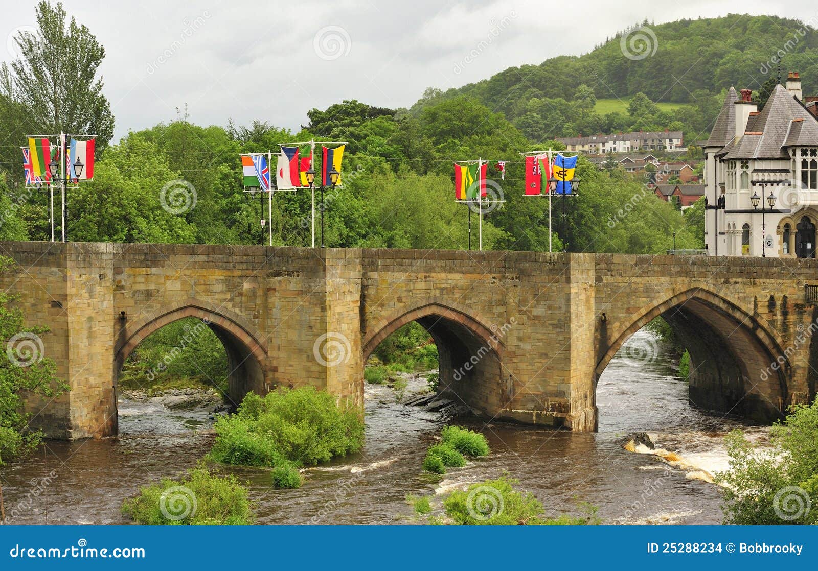 Llangollen Bridge, North Wales Stock Photo - Image of trevor, castle ...