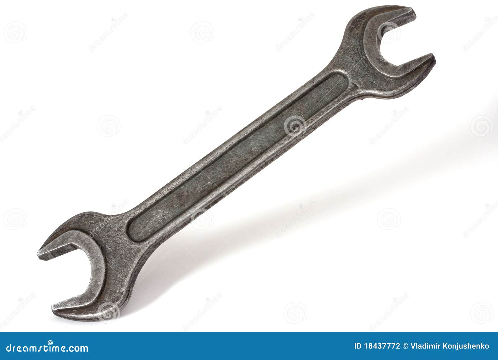 Llave inglesa foto de archivo. Imagen de hierro, industria - 18437772