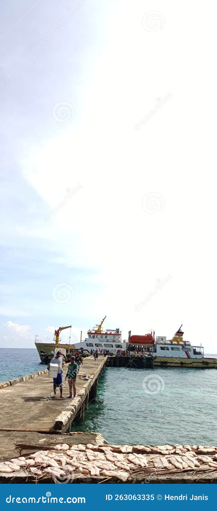 Llegar a la isla de marore imagen editorial. Imagen de isla - 263063335