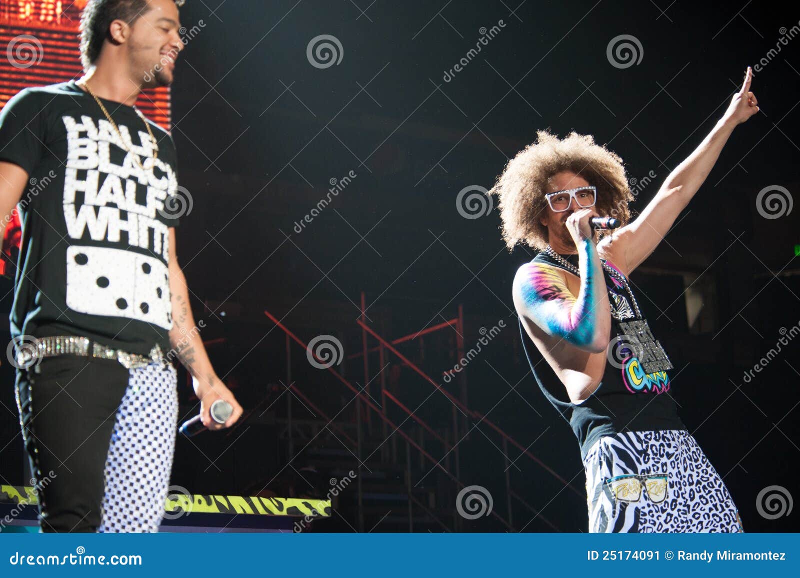 LMFAO foto editorial. Imagen de etapa, cantante, potencia - 25174091