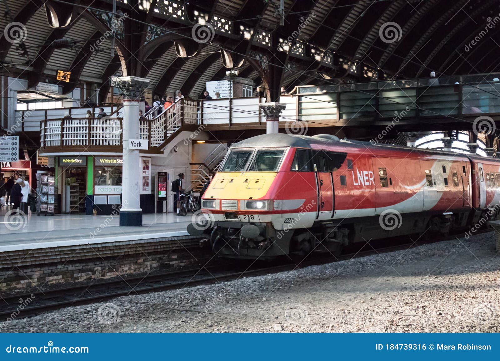 LNER Intercity Train on the Platform at York Railways Station Editorial ...