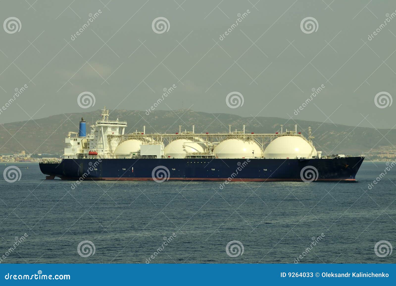 LNG Carrier Ship for Natural Gas Stock Image - Image of harbour ...