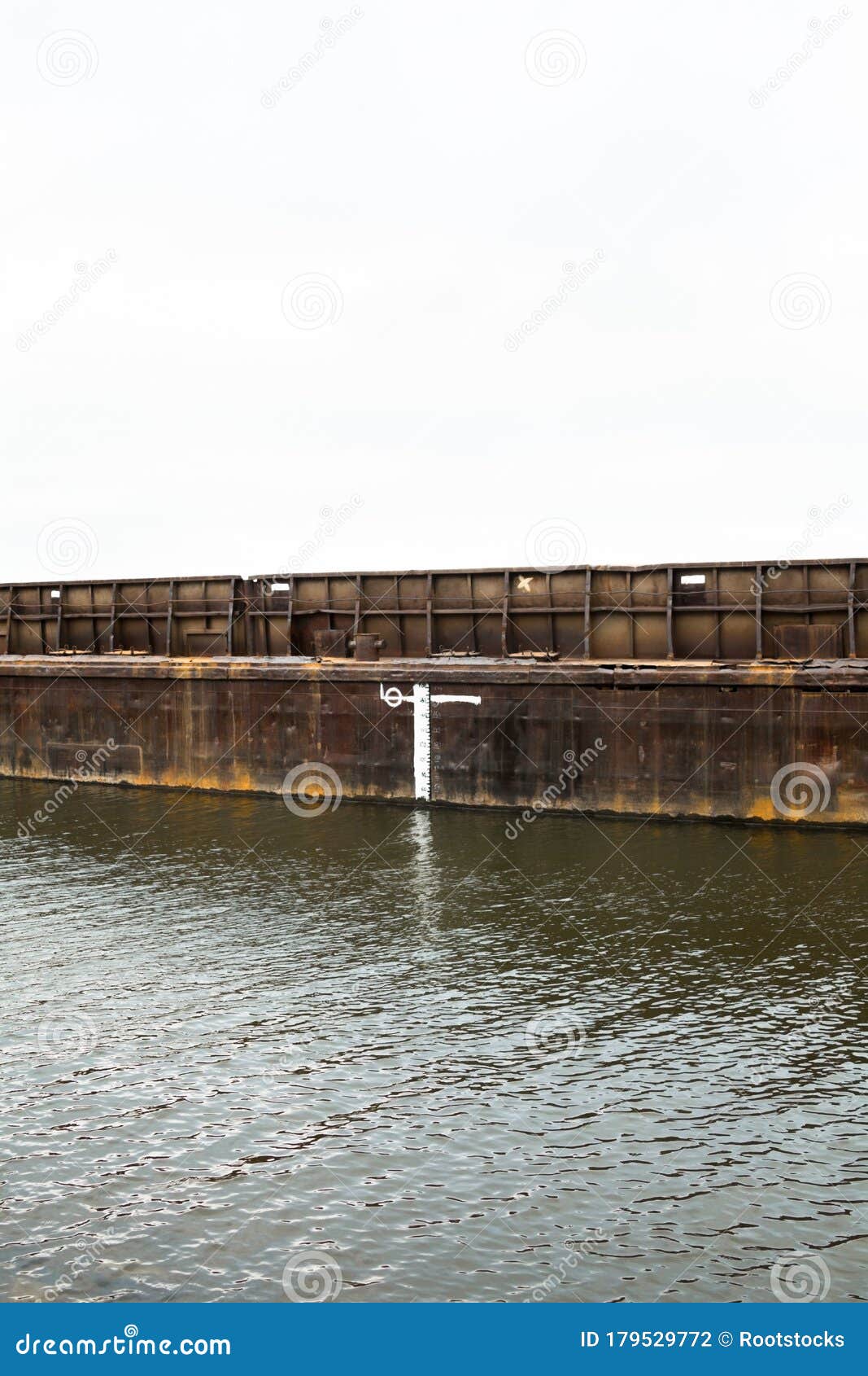 Load Line Marks and Lines on a Ship Stock Photo - Image of plimsoll ...