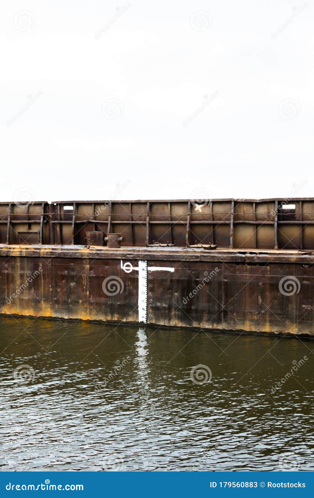 Load Line Marks and Lines on a Ship Stock Image - Image of navigate ...