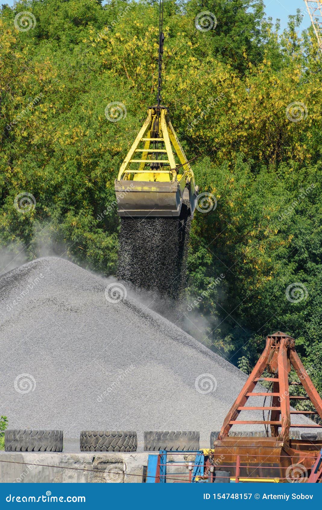 Loading Barge with Sand and Rubble on a Small Berth. Freight Transport ...