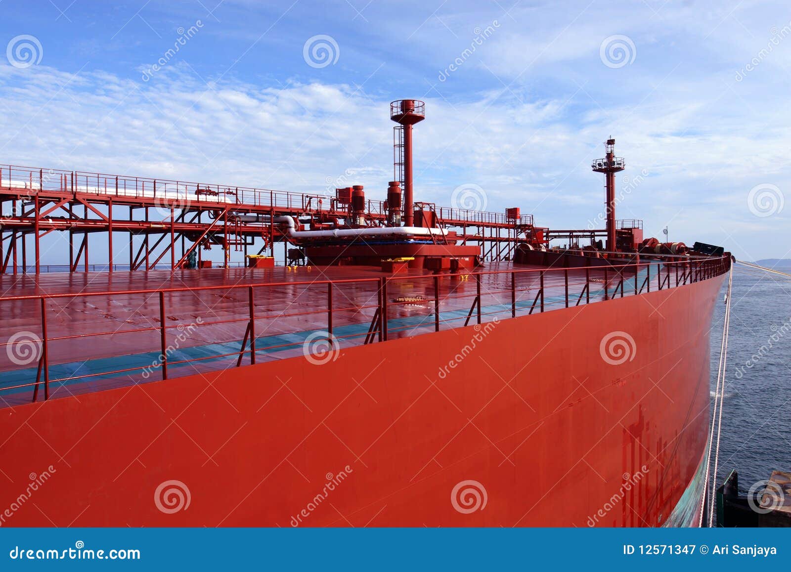 Loading berth stock image. Image of berth, jetty, ocean - 12571347