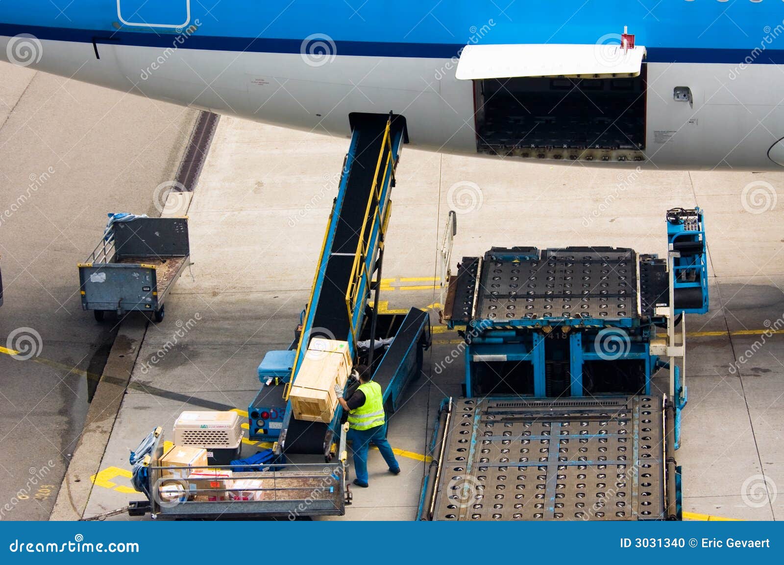Loading cargo stock photo. Image of runway, cargo, aero - 3031340