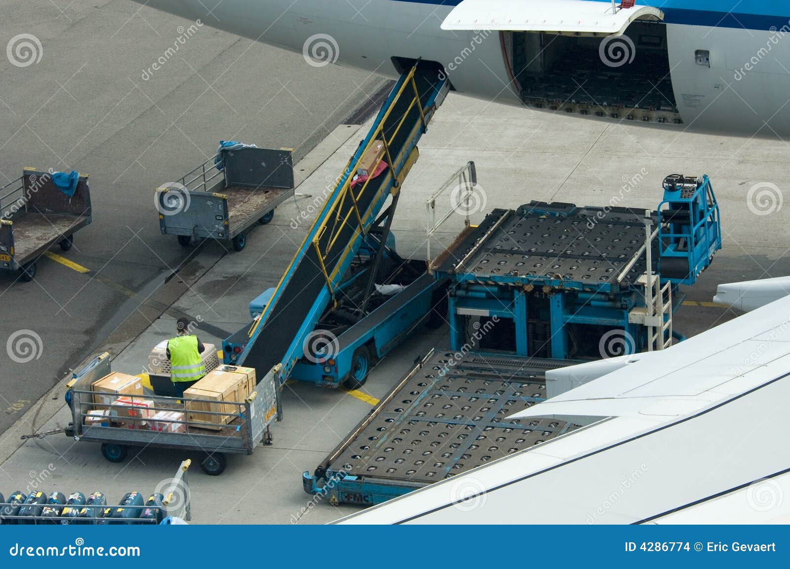 Loading Cargo Stock Photography | CartoonDealer.com #4286774