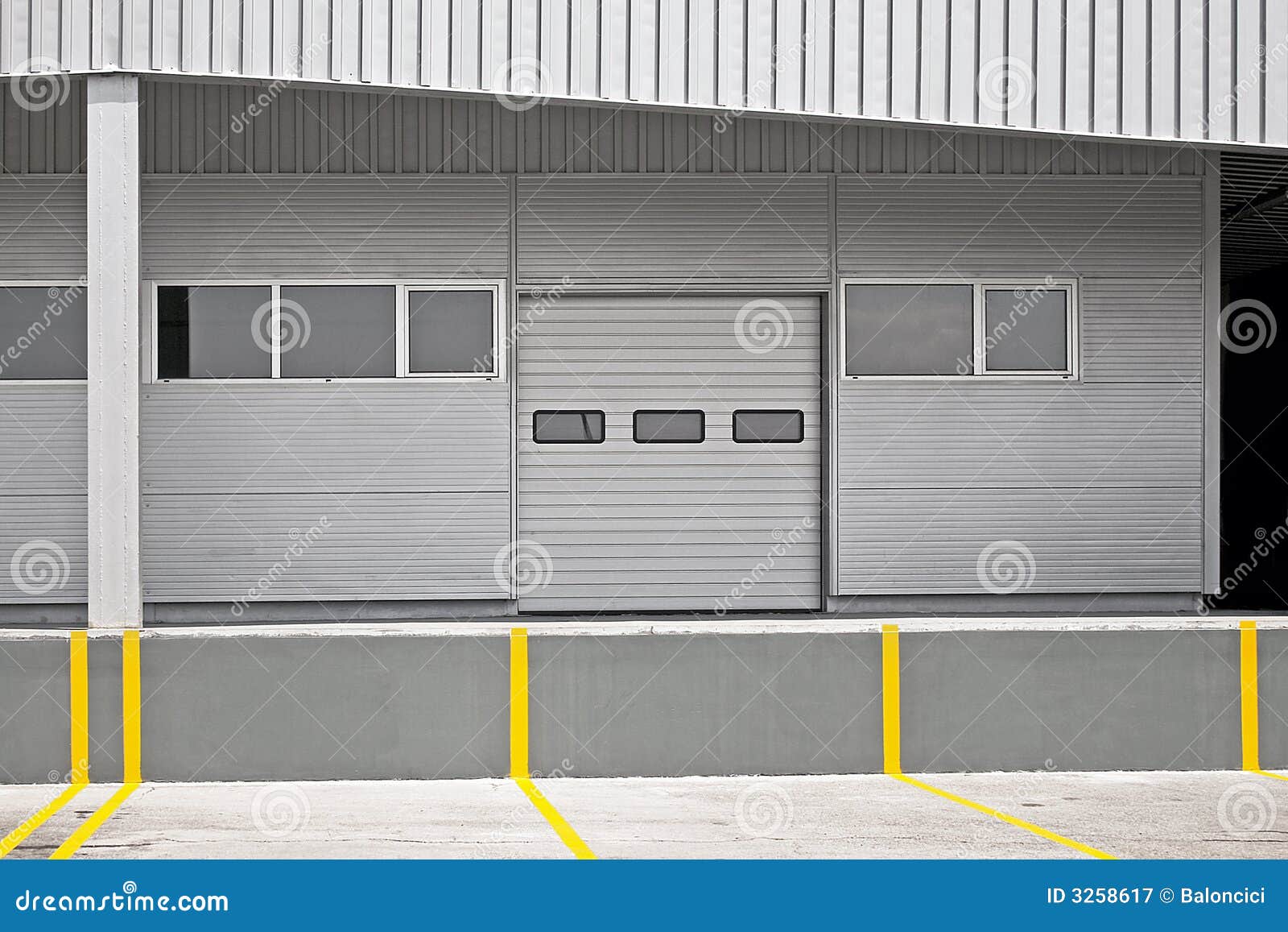 Loading deck stock image. Image of hardware, depot, indoors - 3258617