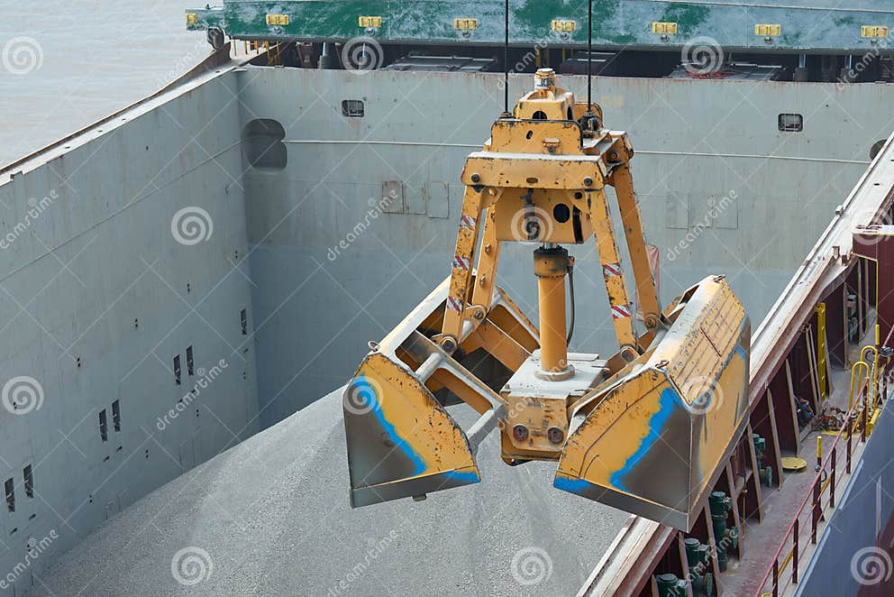 Loading and Dischargind Operation of Bulk Cargo Bauxite on Bulk Carrier ...