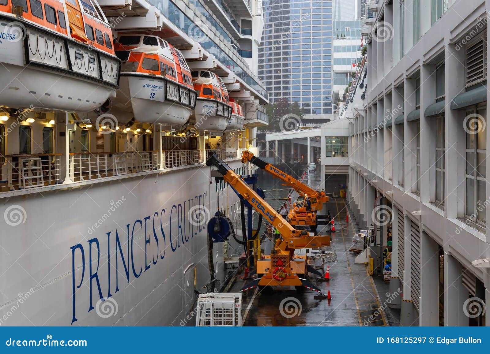 Loading Dock at the Canada Place Editorial Photography - Image of ...