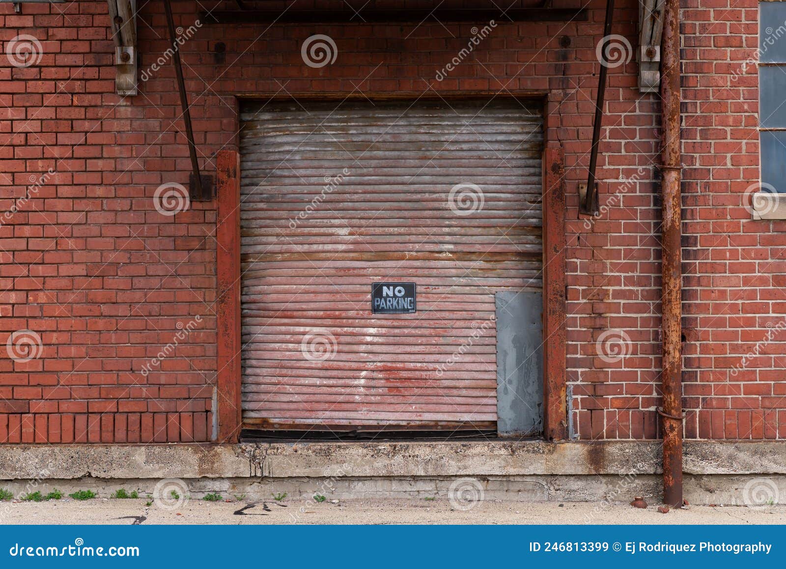 Loading dock door stock image. Image of entrance, architecture - 246813399