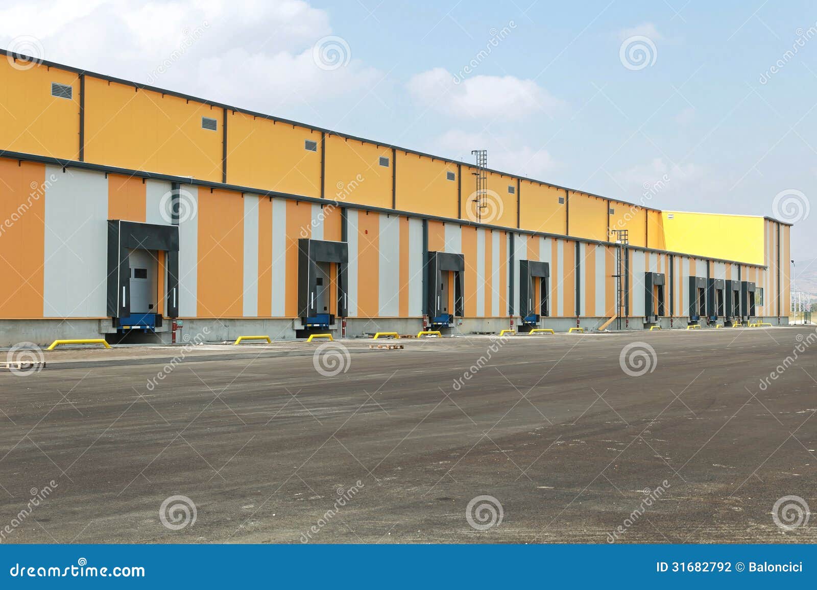 Loading dock warehouse stock photo. Image of storage - 31682792