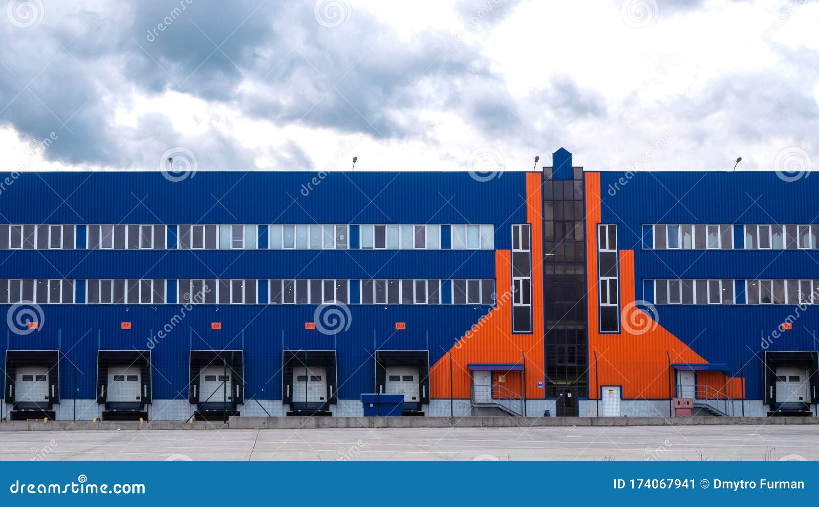 Loading Dock On Warehouse. Modern Logistics Center. Docking Stations Of ...
