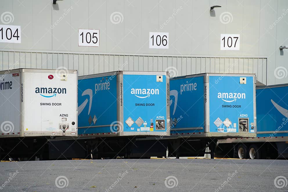 Loading Docks with Trailers at Amazon Fulfillment Center Warehouse ...
