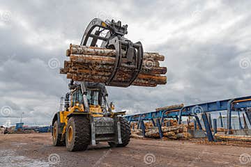Loading Equipment for Logging. Log Loader for Timber, Logs. the Log ...