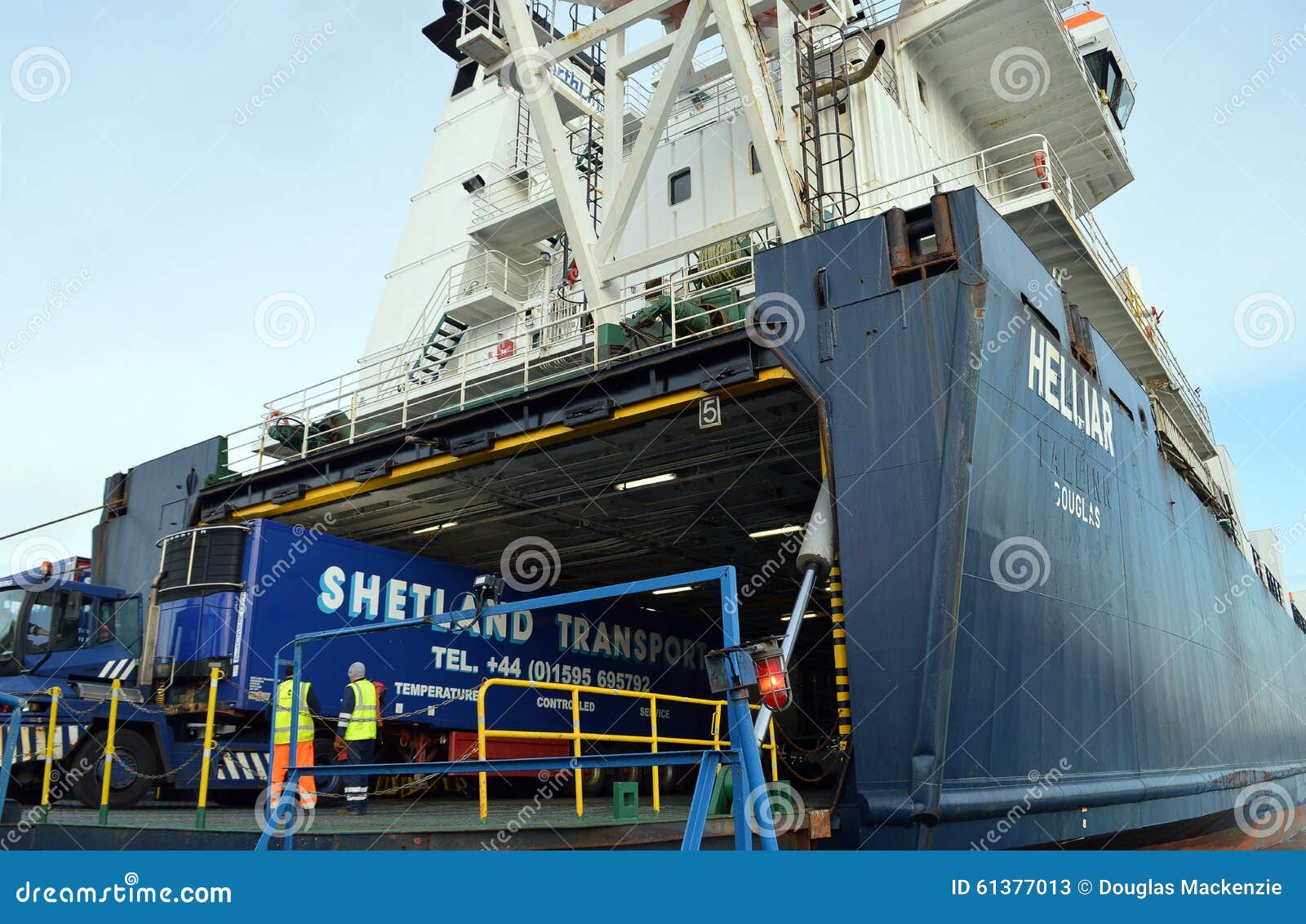 Loading Freight for Shetland at Aberdeen Harbour, Scotland Editorial ...