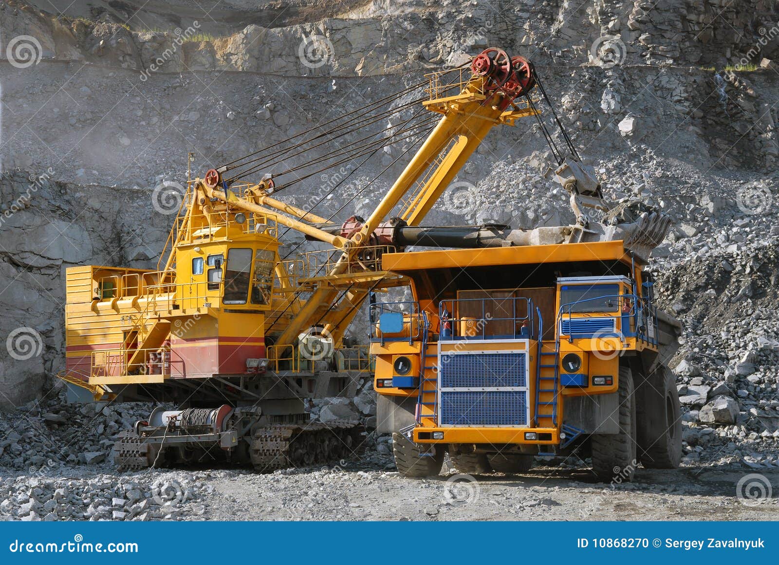Loading of iron ore stock photo. Image of dredger, work - 10868270