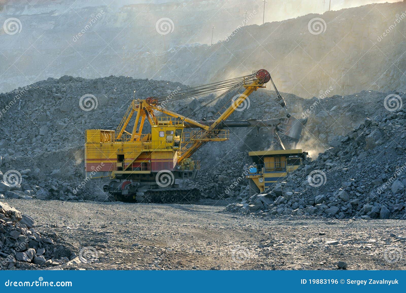 Loading of iron ore stock photo. Image of mining, machine - 19883196