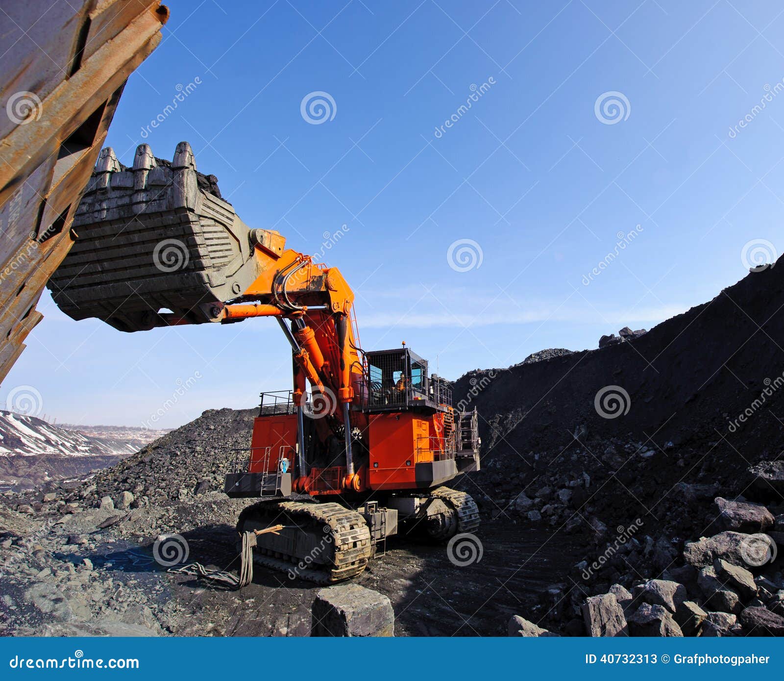 Loading stock image. Image of geology, locomotive, excavation - 40732313