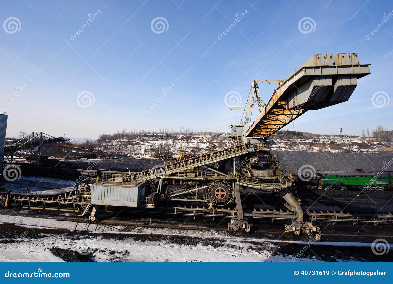 Loading stock image. Image of background, engine, field - 40731619