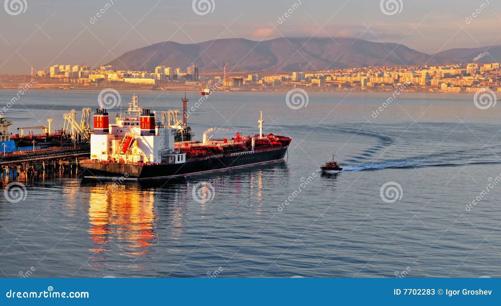 Loading oil tanker stock image. Image of harbour, freight - 7702283