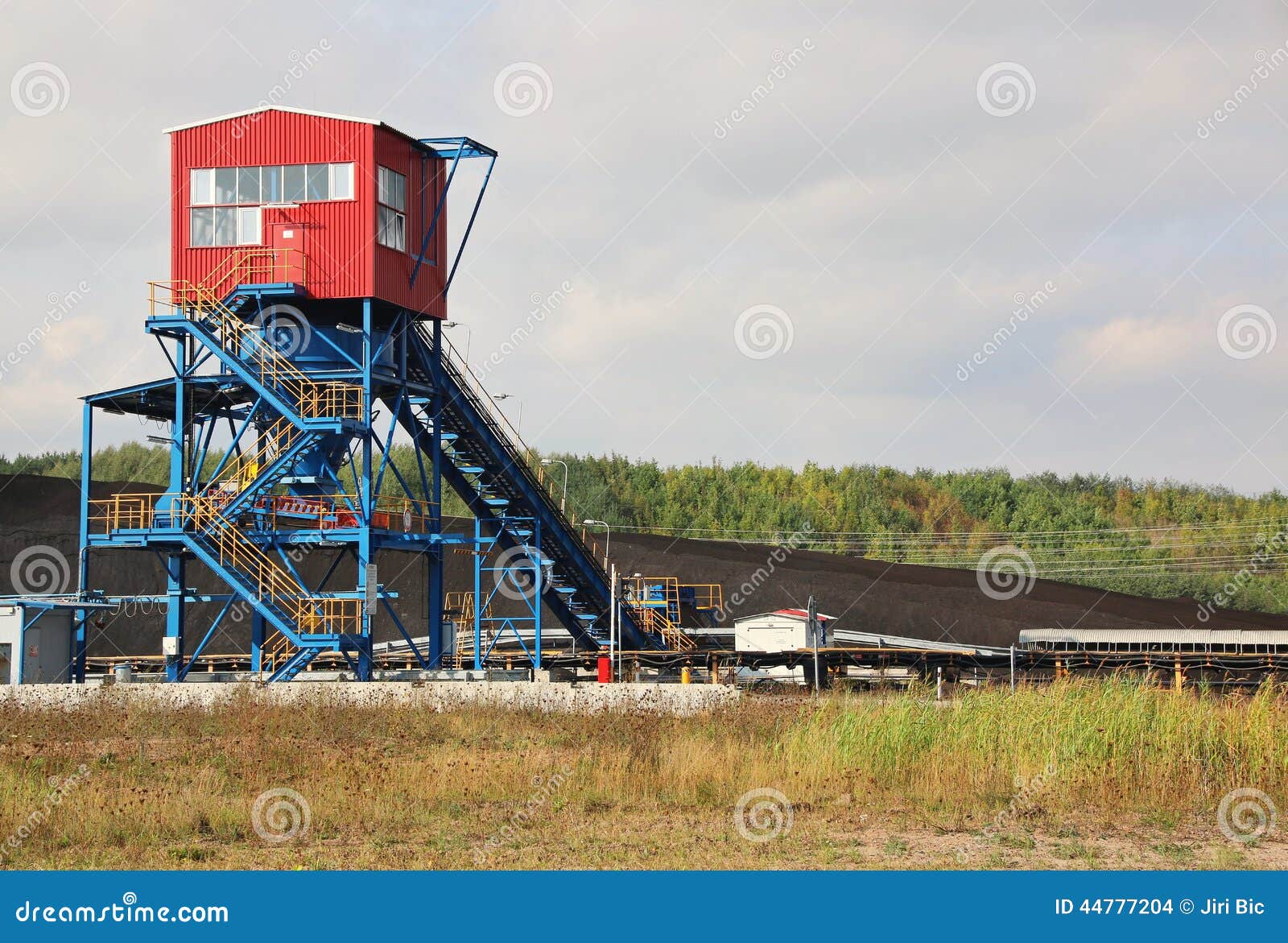 Loading platform stock photo. Image of architecture, construction ...