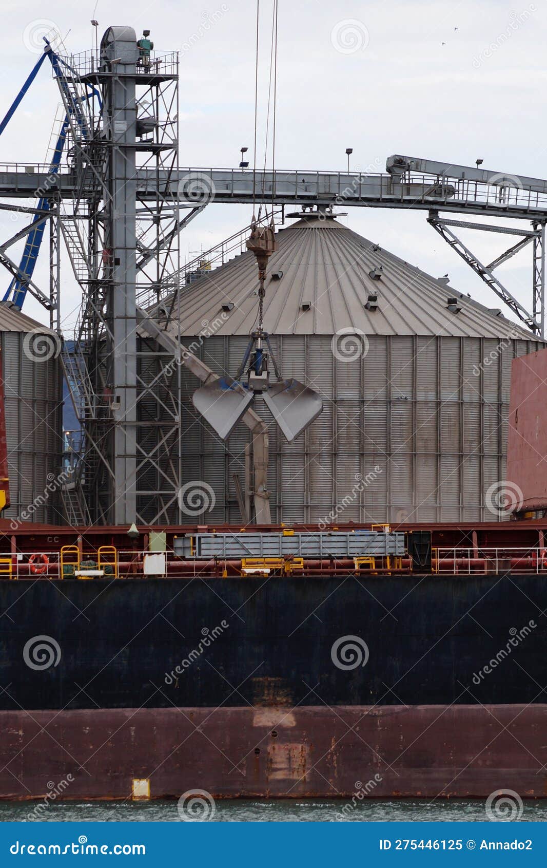 Loading Sand Onto a Cargo Barge in a Seaport Stock Image - Image of ...