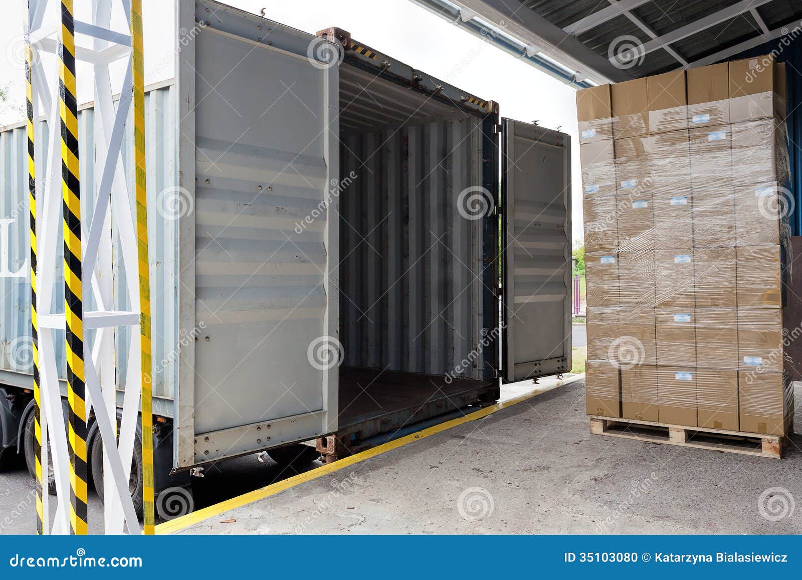 Loading the truck stock photo. Image of logistic, sending - 35103080