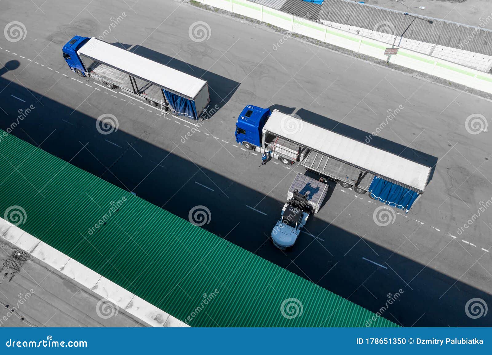 Loading Truck Products in the Logistics Center Top View Stock Photo ...