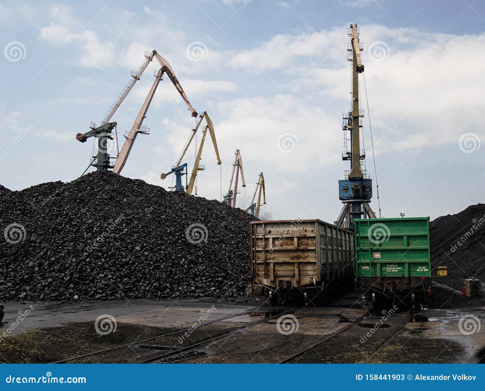 Loading Unloading of Coal in the Port into Freight Trains Using Large ...