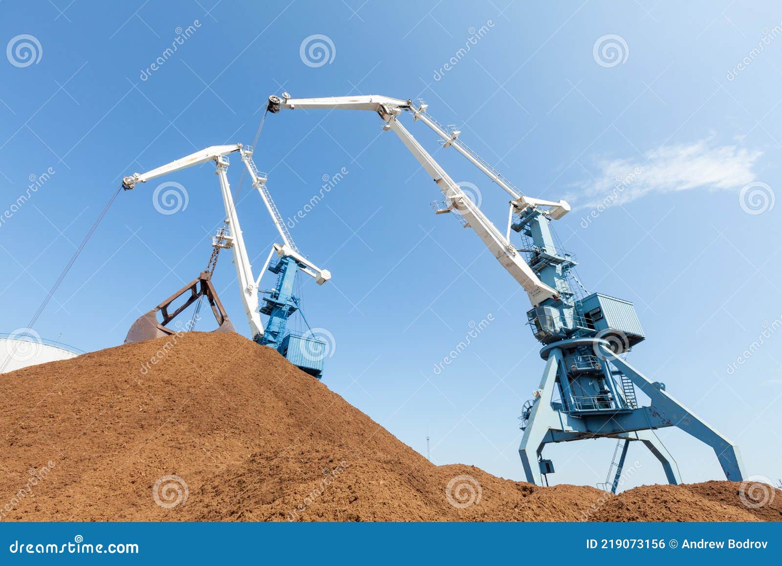 Loading and Unloading of Vessels Stock Photo - Image of container ...