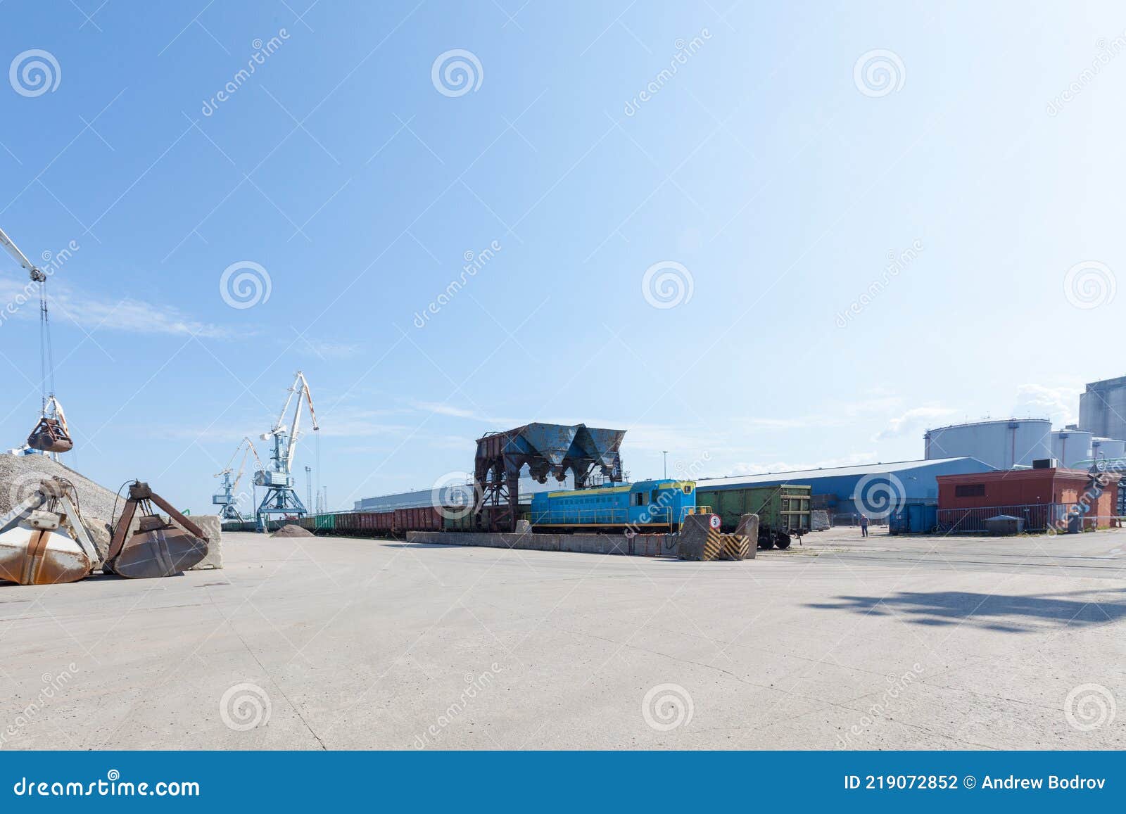 Loading and Unloading of Vessels Stock Photo - Image of harbor, ships ...