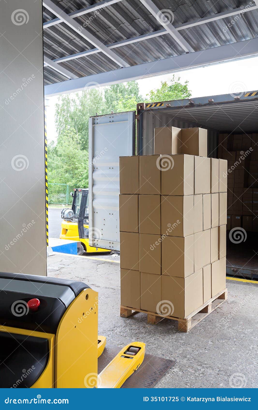 Loading in a warehouse stock image. Image of container - 35101725
