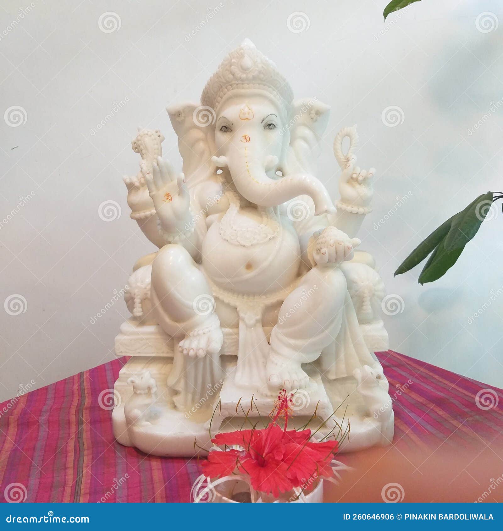 LOARD GANESHA WHITE stock photo. Image of ganesha, flower - 260646906