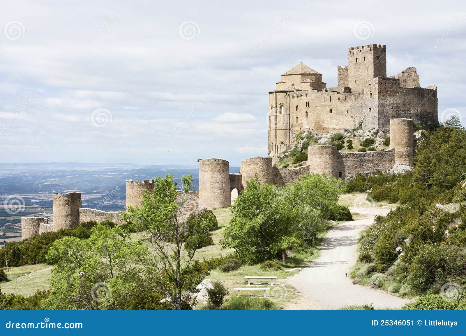 Loarre Castle stock image. Image of monument, exterior - 25346051