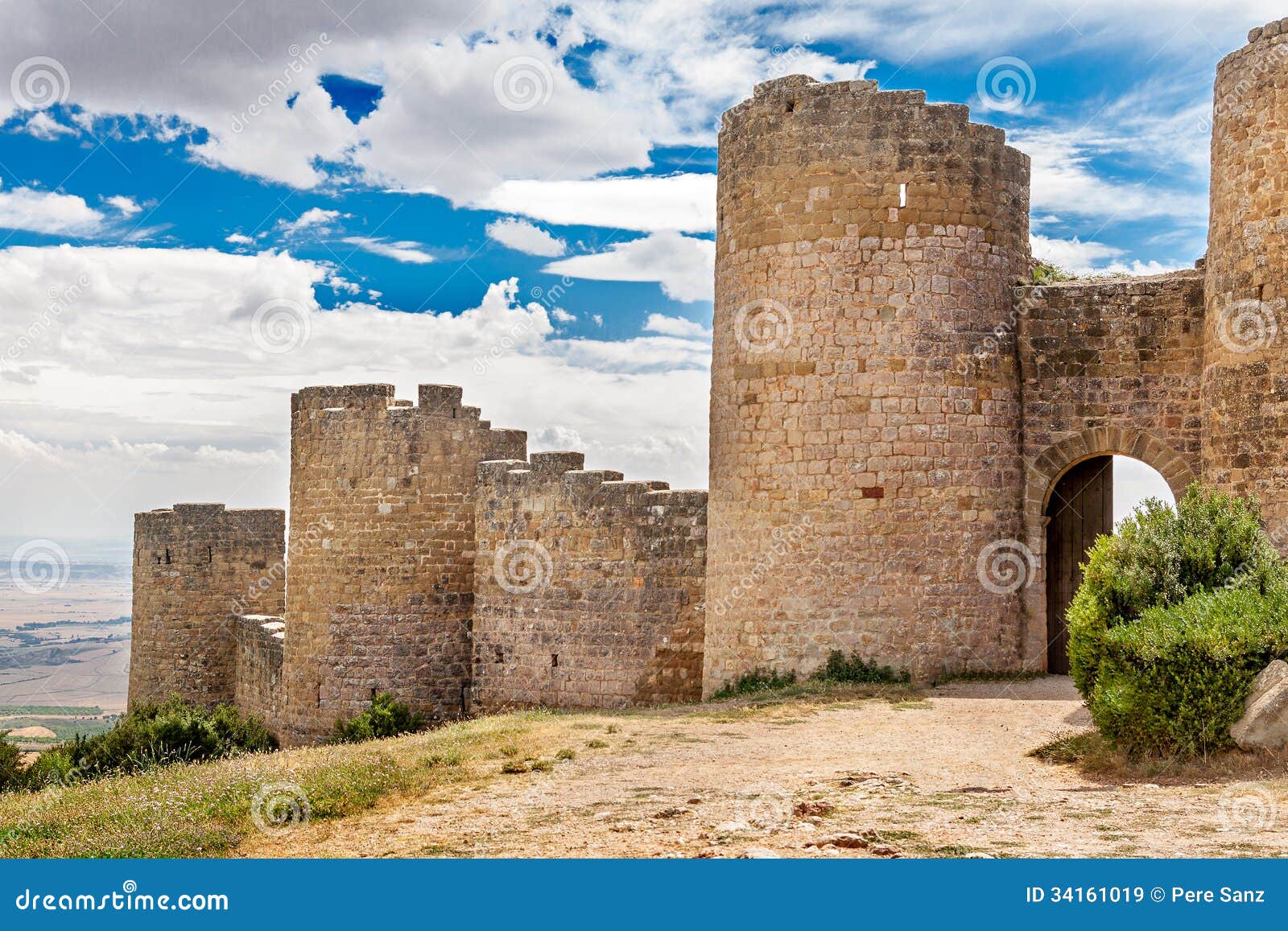 Loarre Castle in Huesca stock image. Image of outdoor - 34161019