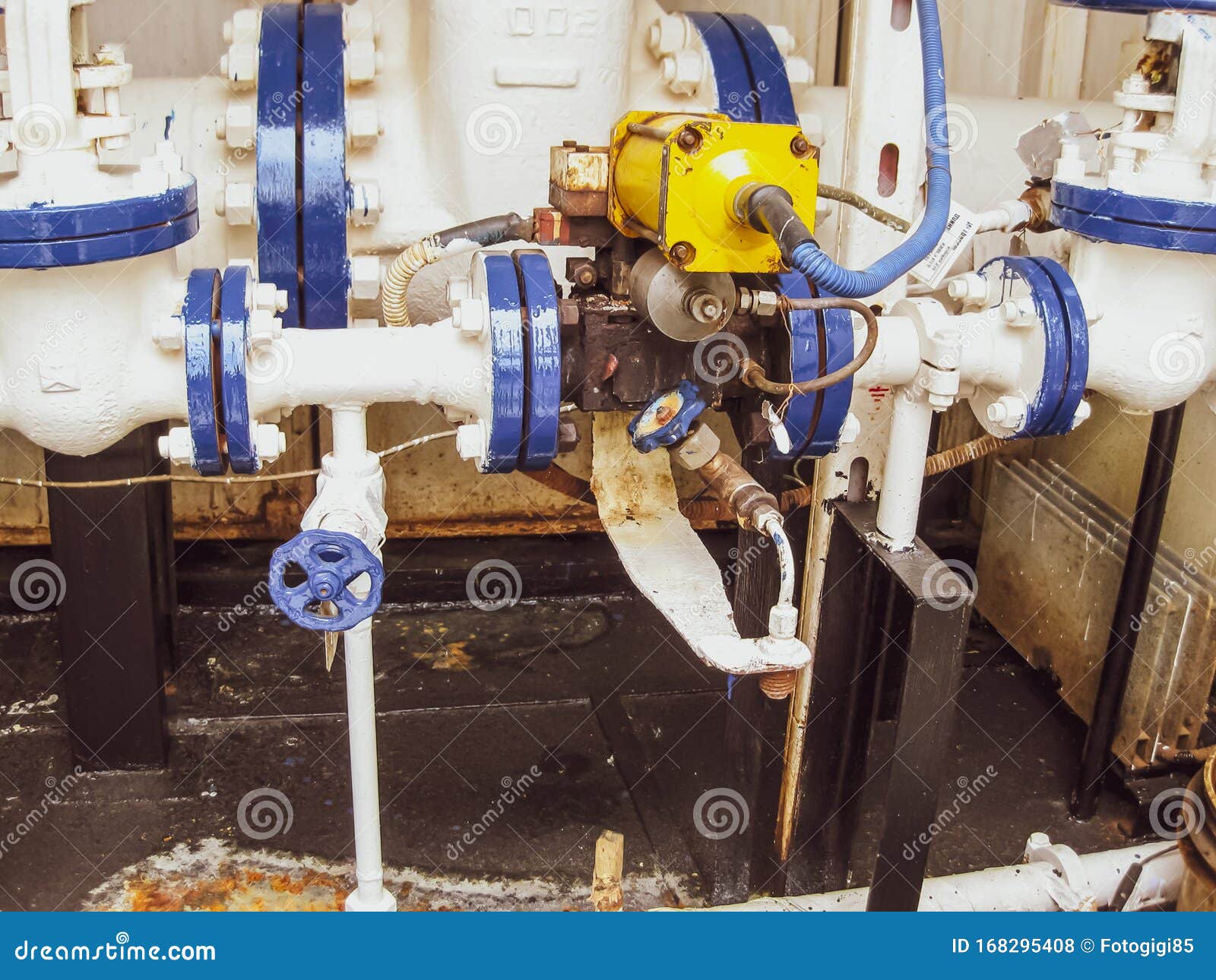 Engine Oil Sampling Stock Photos - Free & Royalty-Free Stock Photos ...