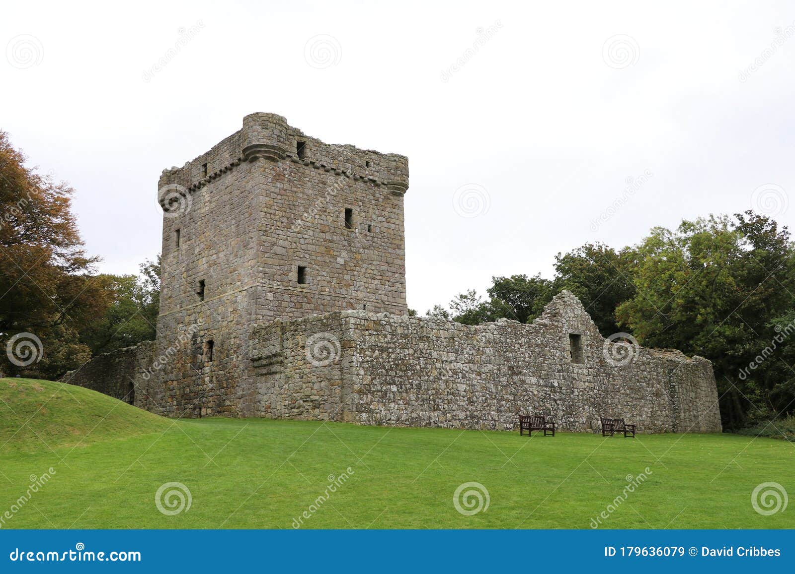 Loch Leven Castle Scotland stock image. Image of queen - 179636079