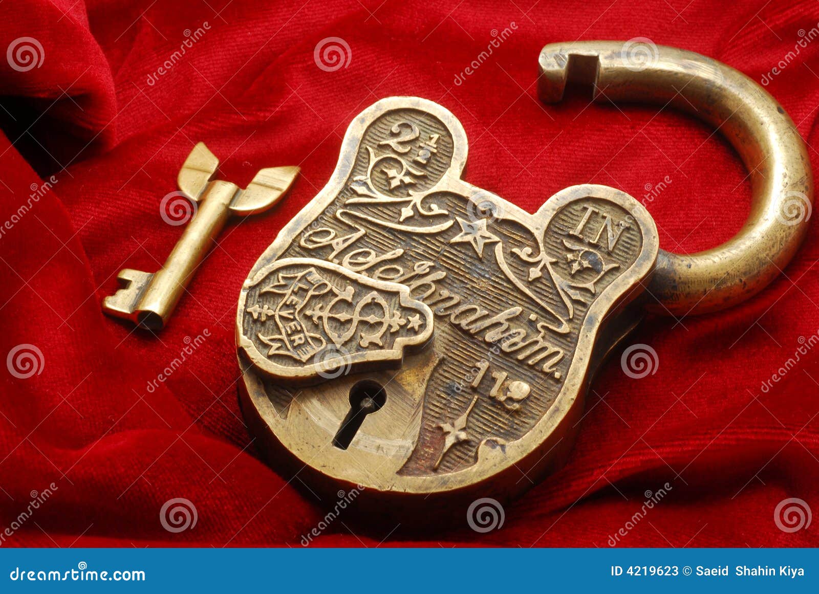 Lock stock image. Image of access, bronze, unlock, safe - 4219623