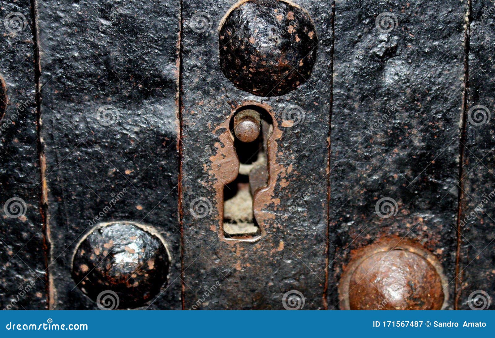Lock of an Ancient Treasure Chest Stock Image - Image of coffer, luxury ...