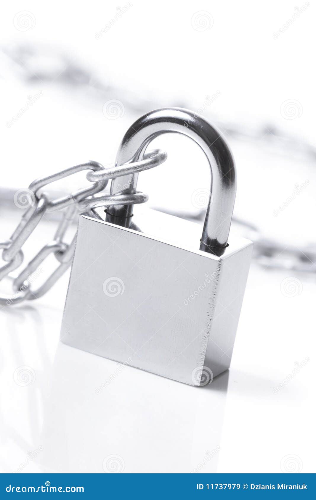 Lock and chain stock image. Image of accessibility, access - 11737979