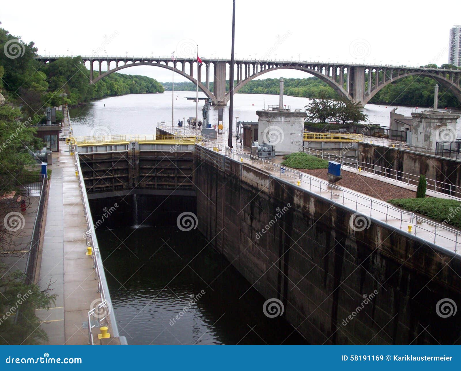 Lock and Dam No. 1 stock image. Image of ford, bridge - 58191169