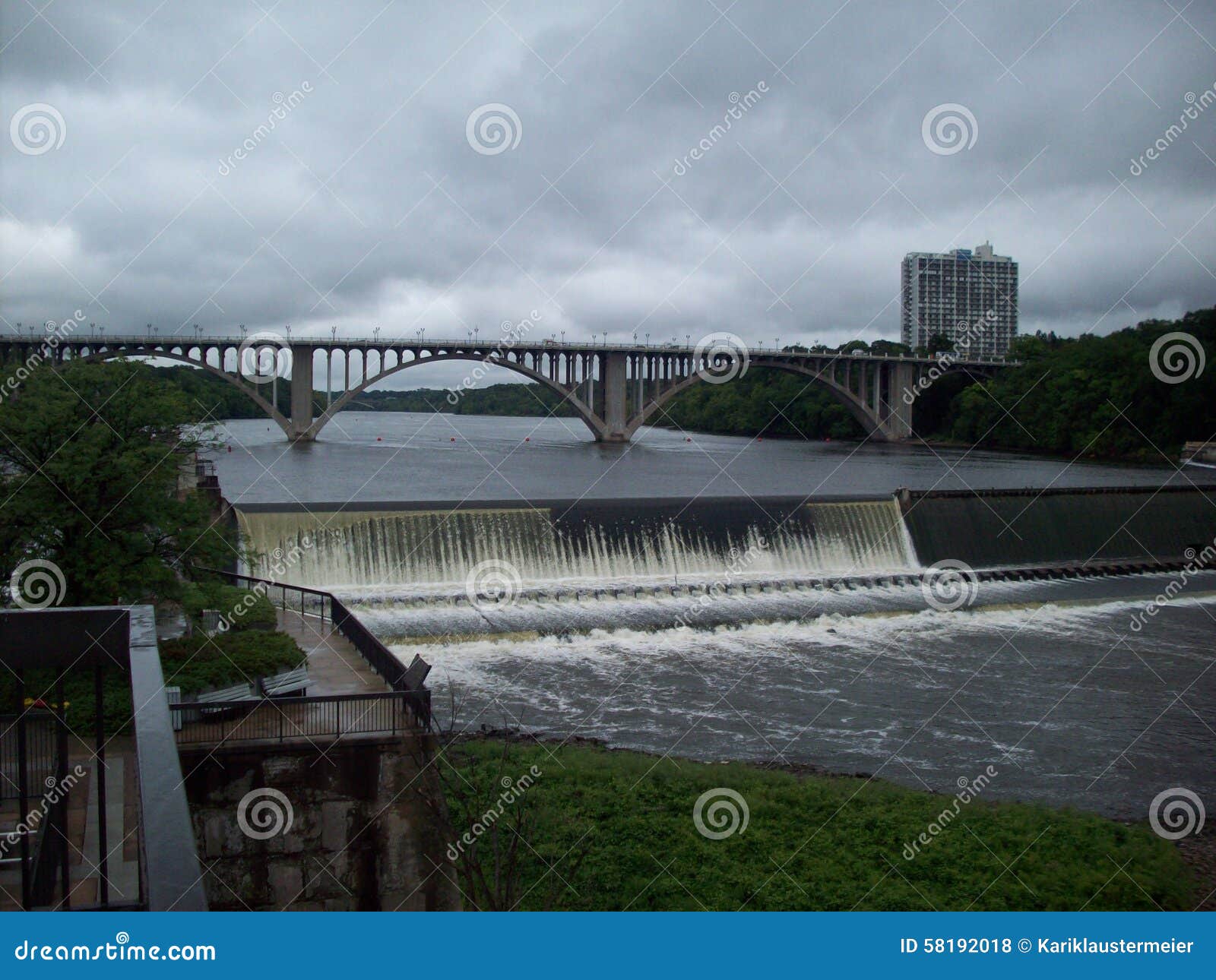 Lock and Dam No. 1 stock photo. Image of cloudy, mississippi - 58192018
